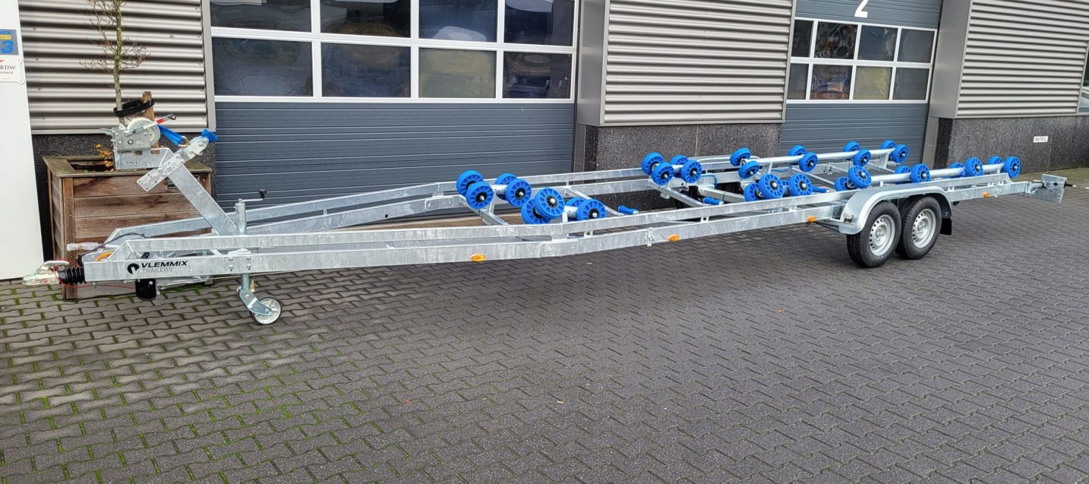 Flex-roll bådtrailer Model Y 3500 kg 2-aksler Vlemmix – MaKs-trailer.dk